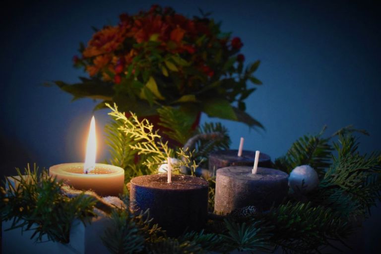 33 Eco-friendly Christmas Ideas to Celebrate Nature this Festive Season